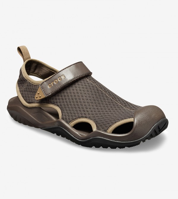 Crocs Men s Swiftwater Mesh Deck Sandal Crocs